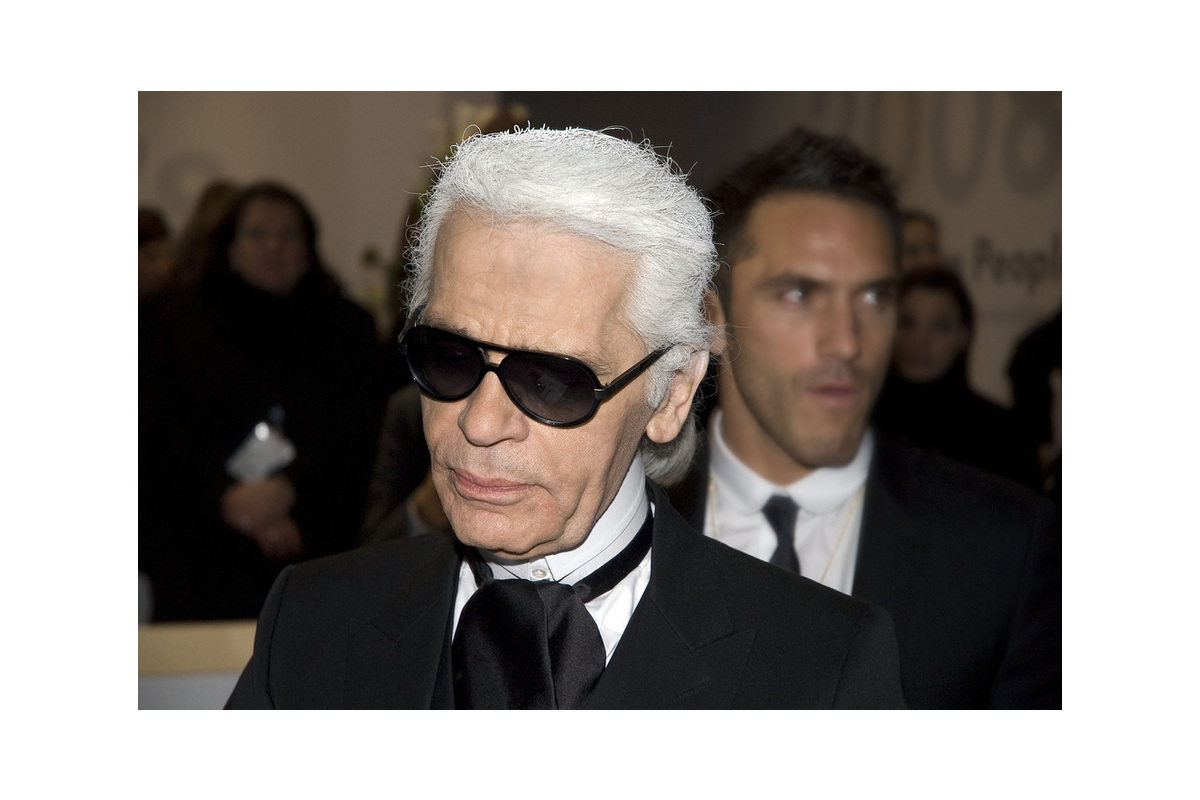 Fashion Designer Karl Lagerfeld Dies at 85