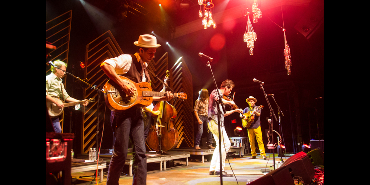 Old Crow Medicine Show Perform Last Show with Founding Member Critter Fuqua
