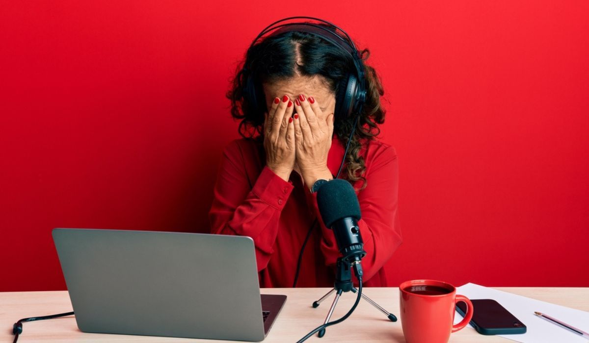 5 Tips For Handling Bad Radio Guests 5-tips-for-handling-bad-radio-guests