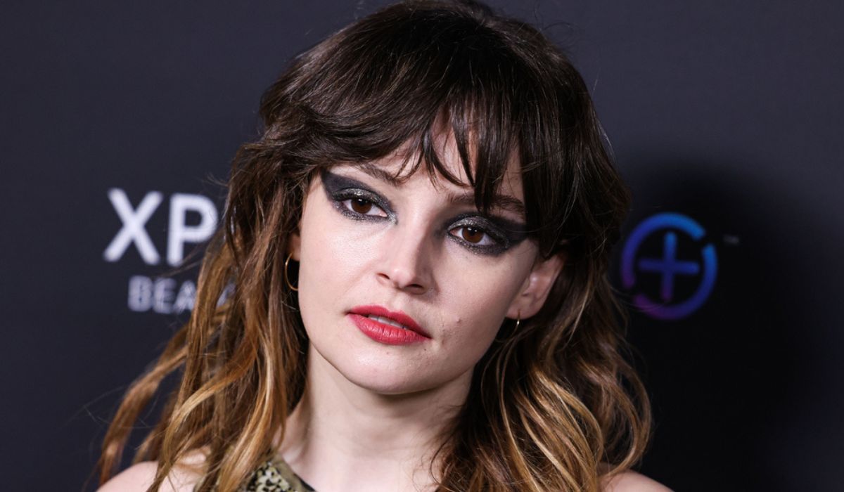 Chvrches’ Lauren Mayberry Drops Debut Solo Song 'Are You Awake?'