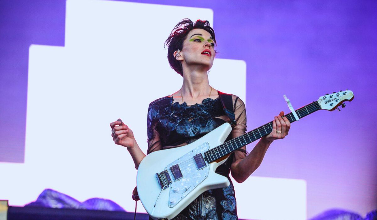 St. Vincent Announces Tour & Drops New Song “Flea”