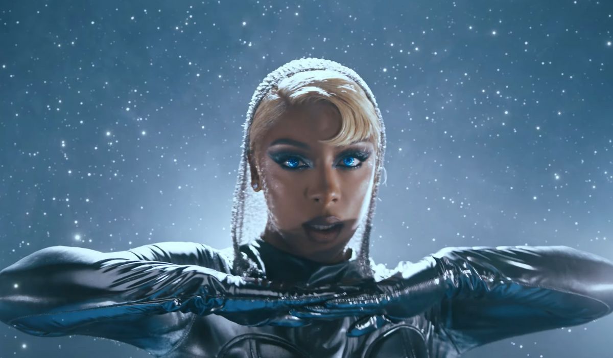 Victoria Monét Shares New 'Alright' Music Video