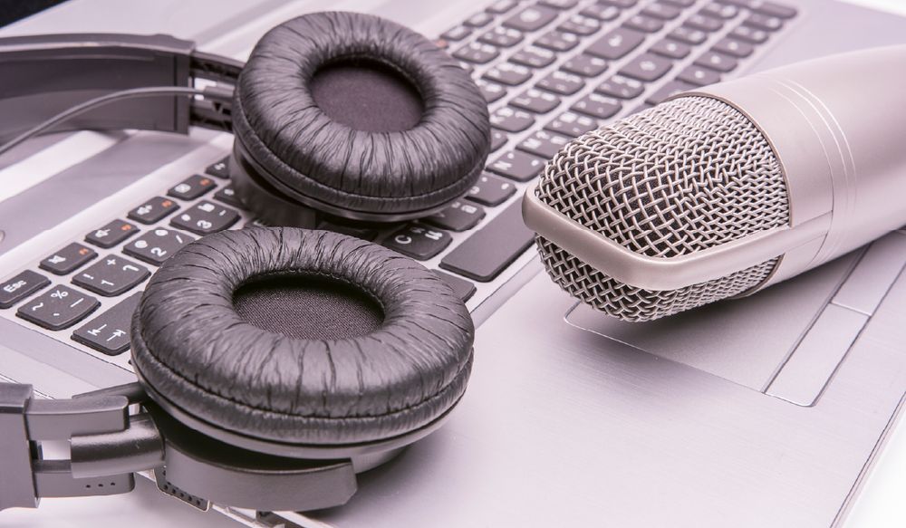 How To Start an Internet Radio Station in 2023 (Step-by-Step)